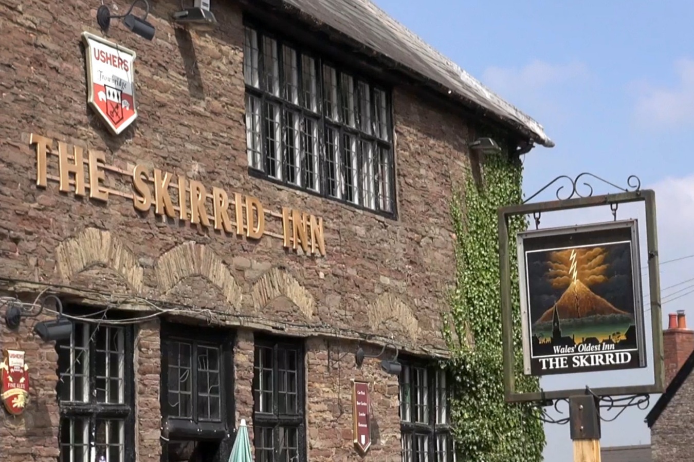 Spectres of the Skirrid Inn - There Be Ghosts